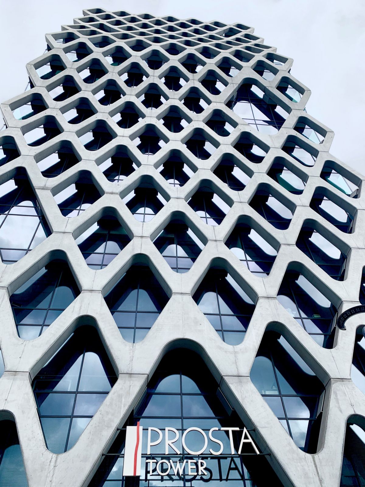 Prosta Tower na 100 procent | EurobuildCEE